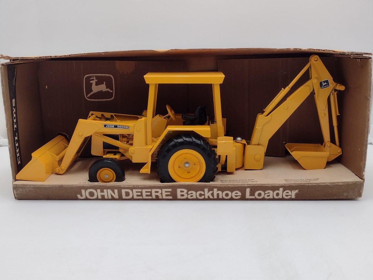 1/16 John Deere Backhoe Loader Model 310 - Vintage - Madsen's Farm Toys