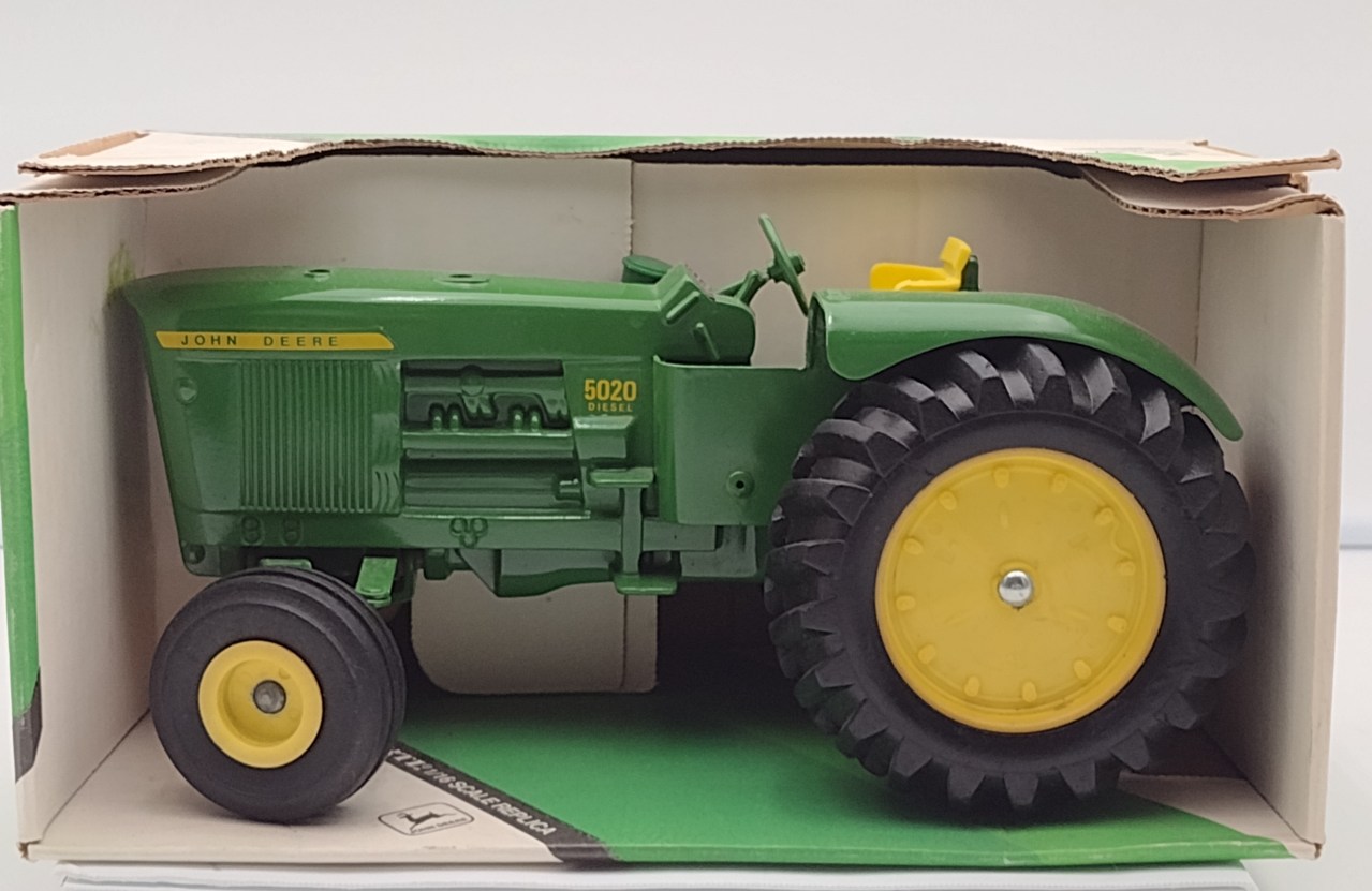 1/16 John Deere 5020 Tractor - Madsen's Farm Toys
