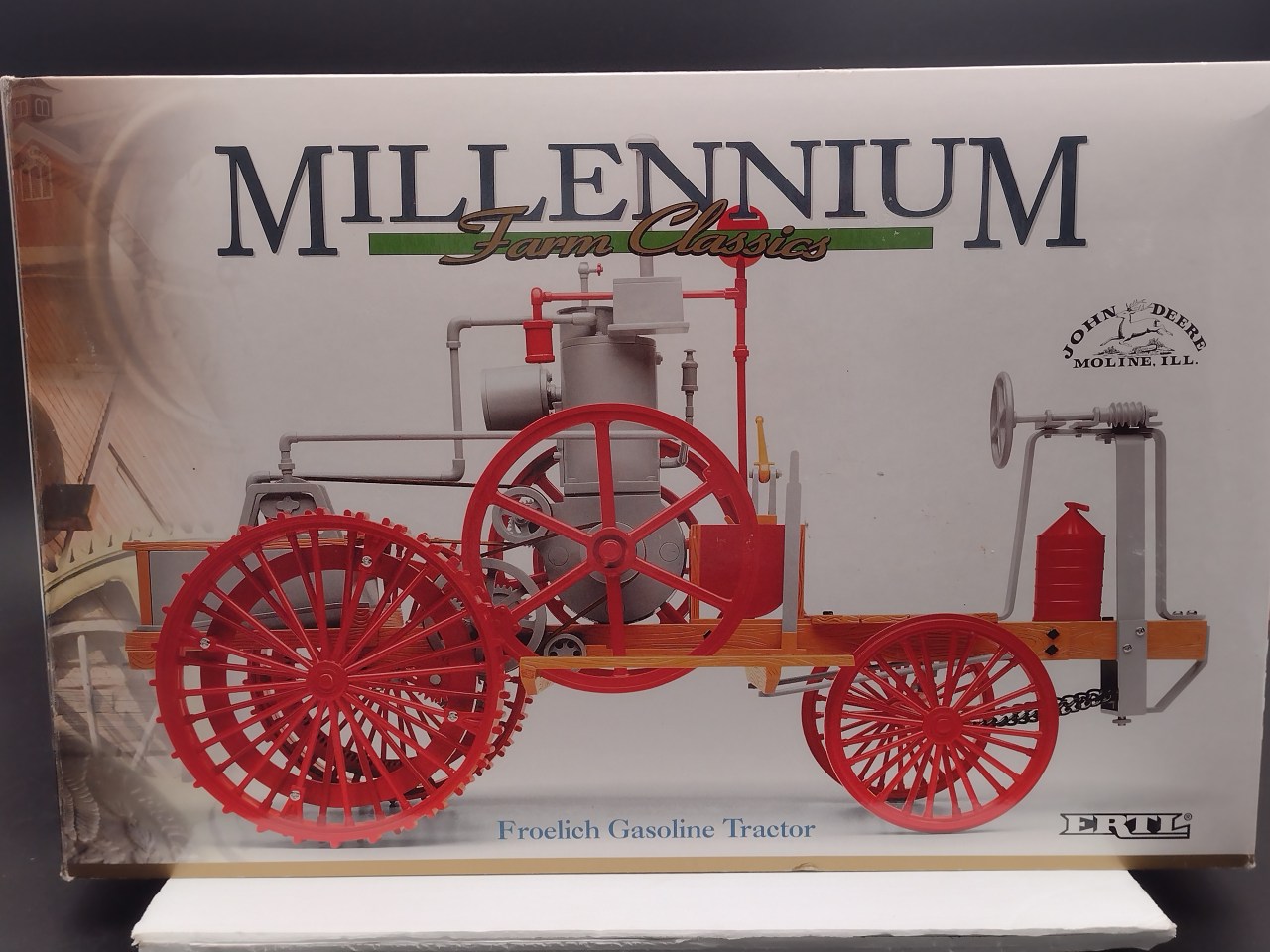 1/16 John Deere Froelich Gasoline Tractor - Madsen's Farm Toys