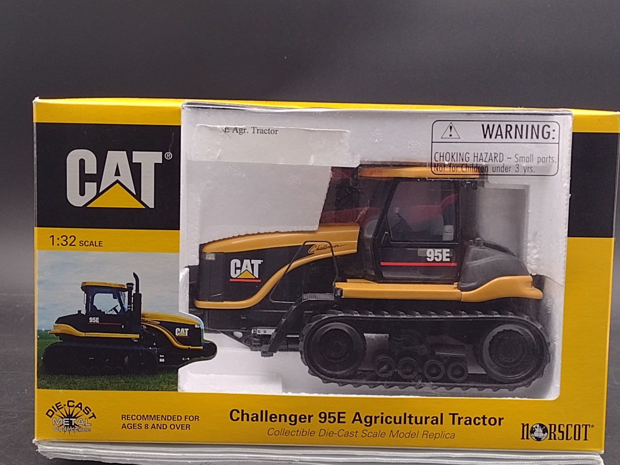 1/32 CAT Challenger 95E Agricultural Tractor - Madsen's Farm Toys