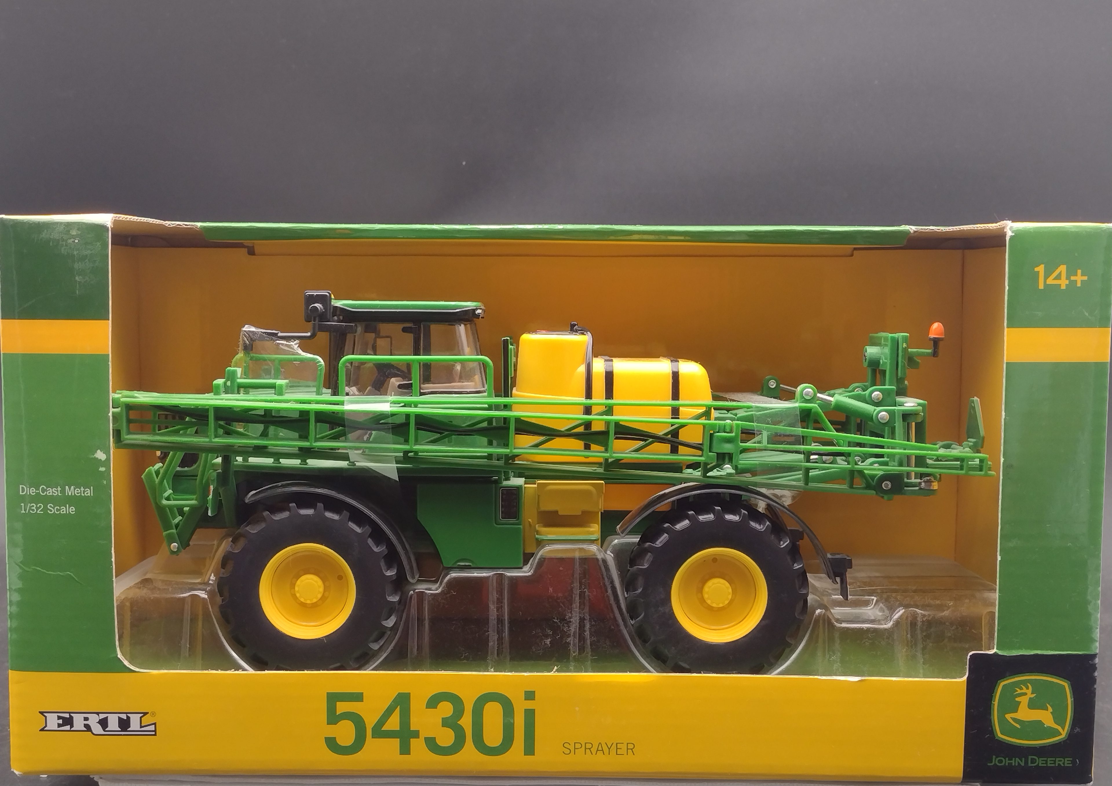 1/32 John Deere 5430i Self Propelled Sprayer - Madsen's Farm Toys
